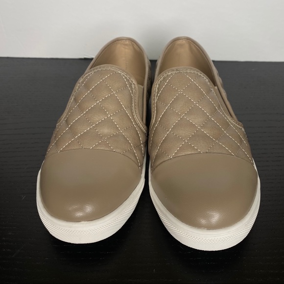 Steve Madden | Shoes | Steve Madden Zaander Quilted Slipon Sneakers Tan ...